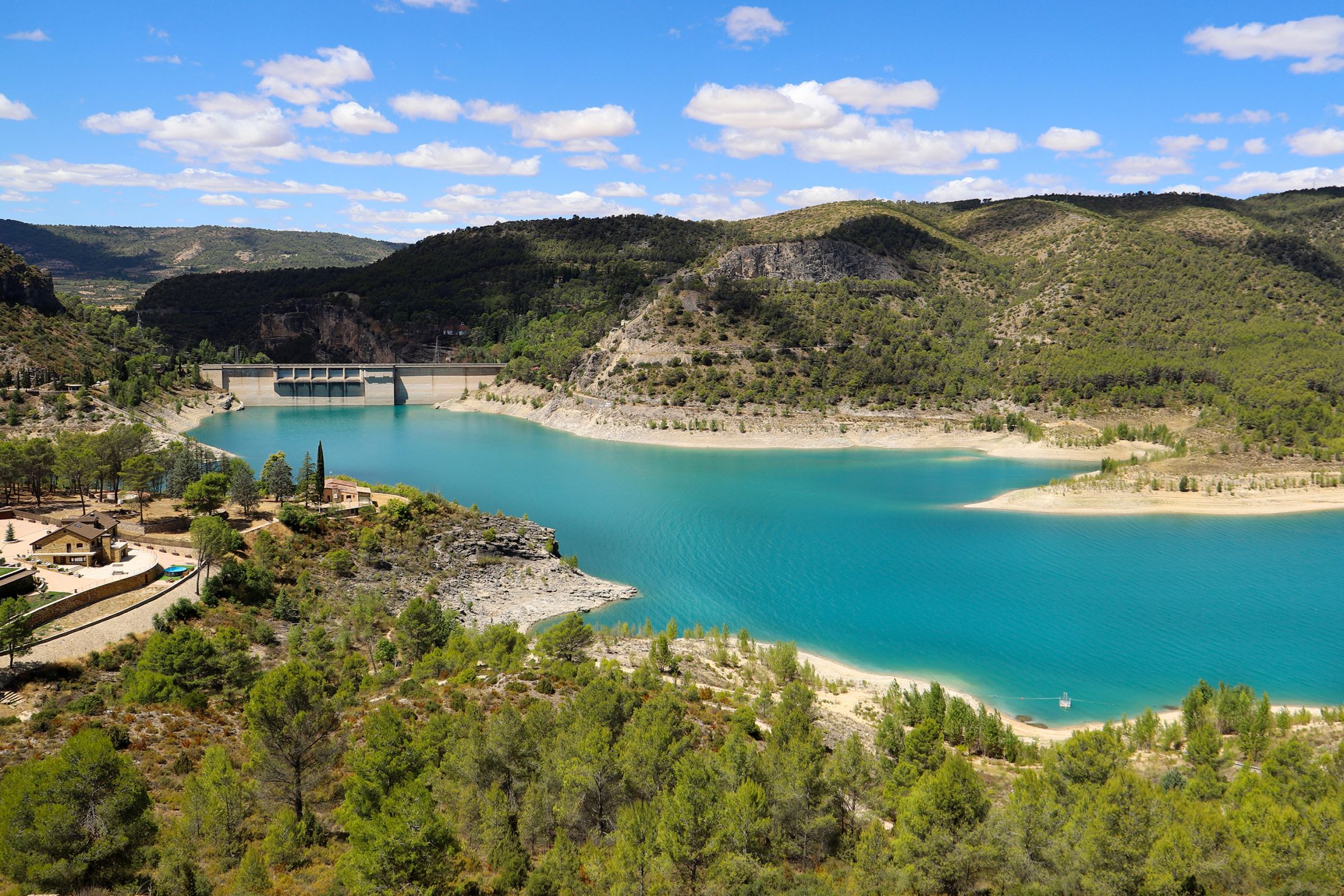 Fomos de uma ponta à outra do Tejo e chegámos a uma conclusão perigosa